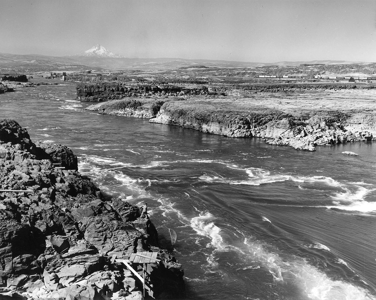 The Dalles and Columbia River – The Ray Atkeson Image Archive
