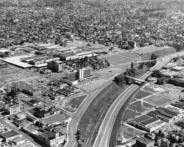 Banfield Freeway and Lloyd Center Shopping Mall – The Ray Atkeson Image ...